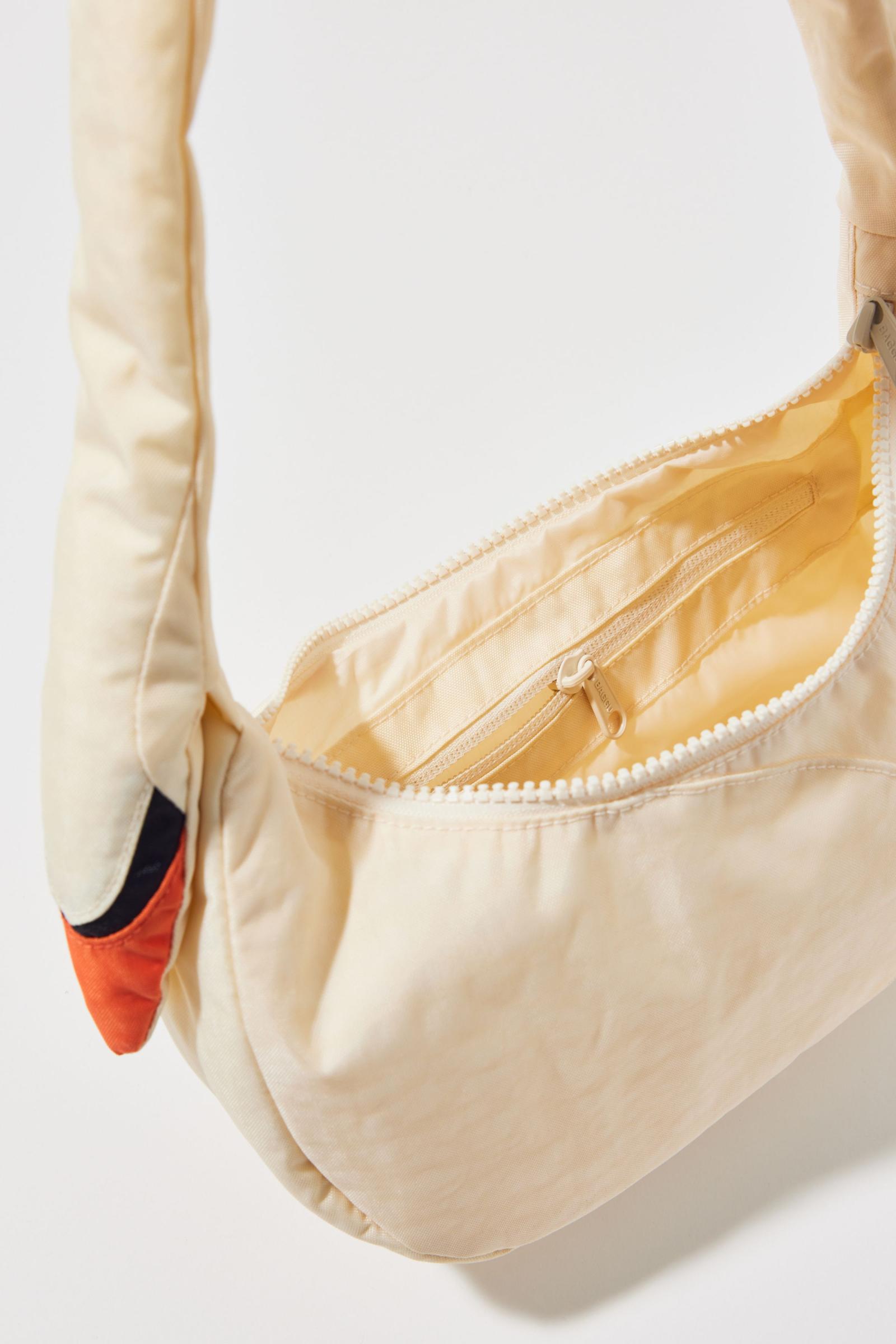 BAGGU Swan Shoulder Bag | Urban Outfitters Japan - Clothing, Music ...