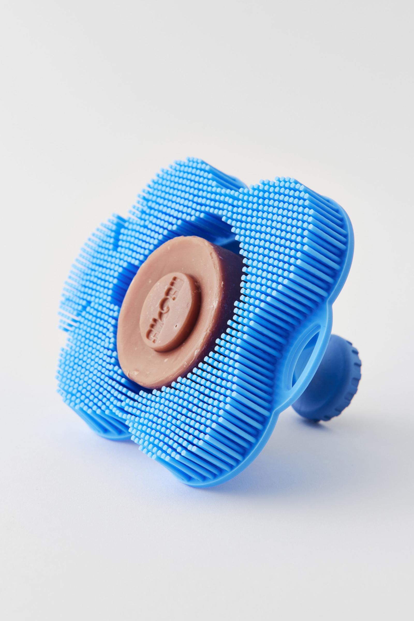 Smoosh Silicone Body Scrubber | Urban Outfitters Australia - Clothing ...