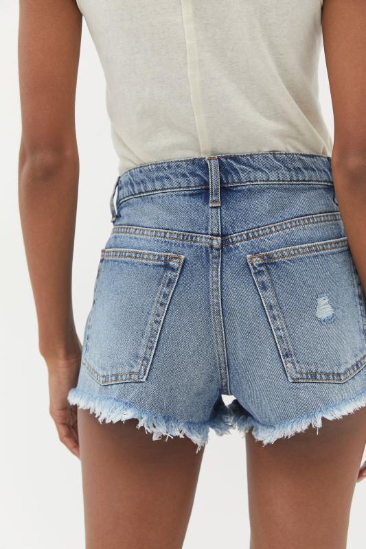 BDG Essential Mid-Rise Cutoff Short – Medium Indigo | Urban Outfitters ...