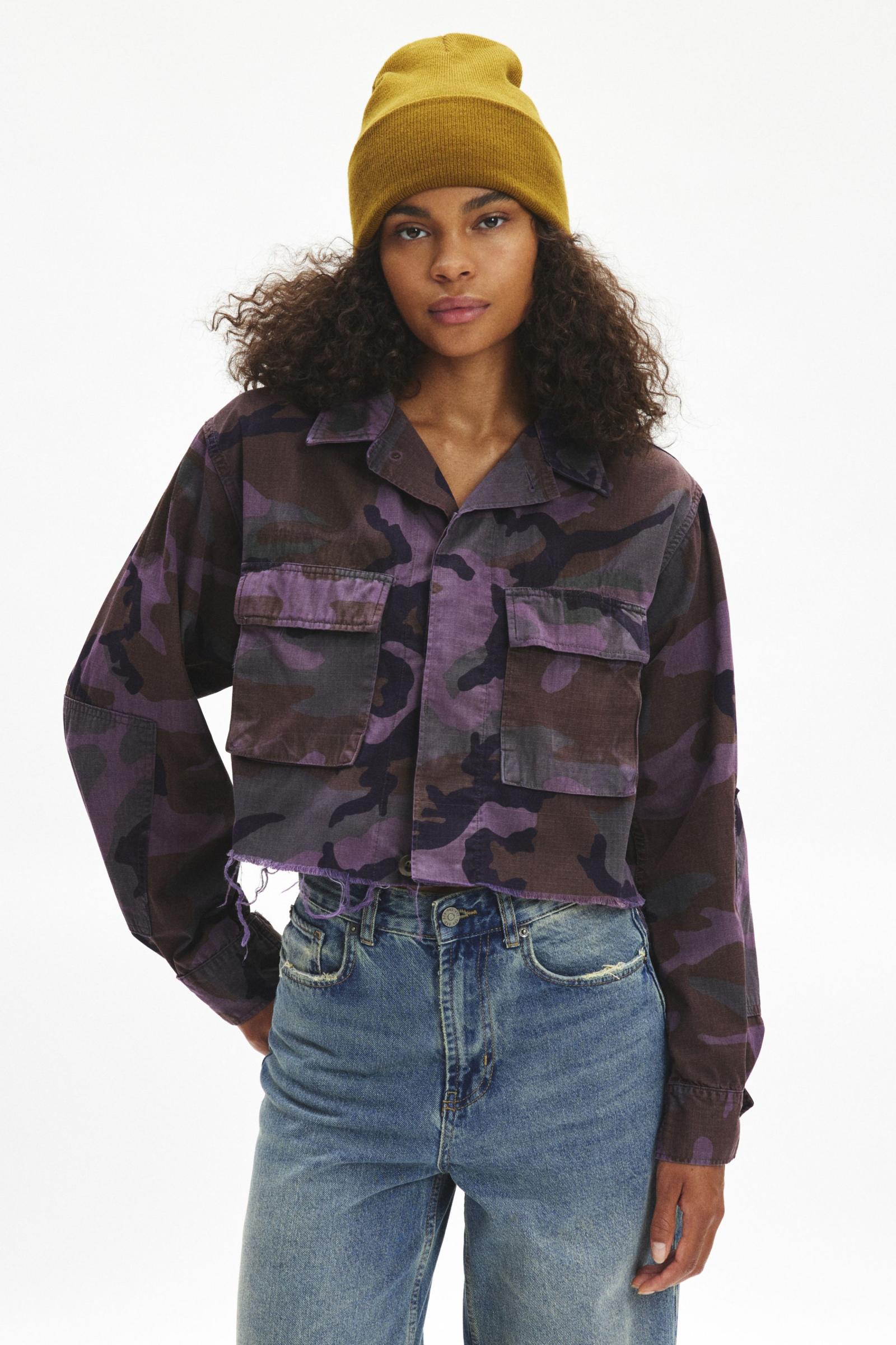 ReMADE By UO Overdyed Camo Cropped Jacket | Urban Outfitters Japan ...