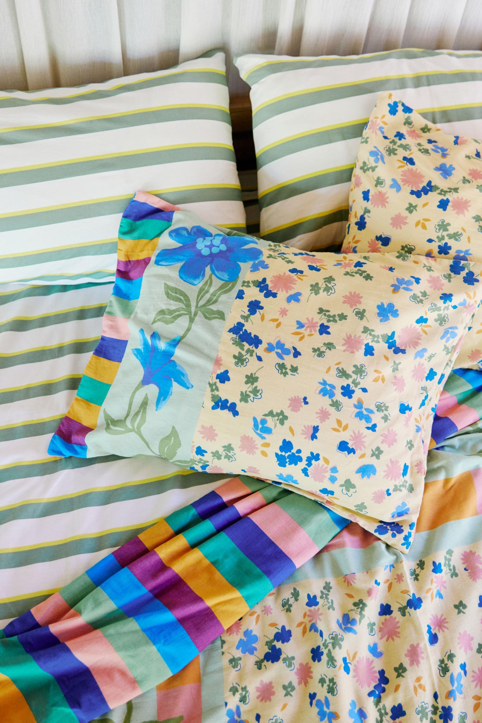 Teagan Floral & Striped Sham Set | Urban Outfitters Korea - Clothing ...