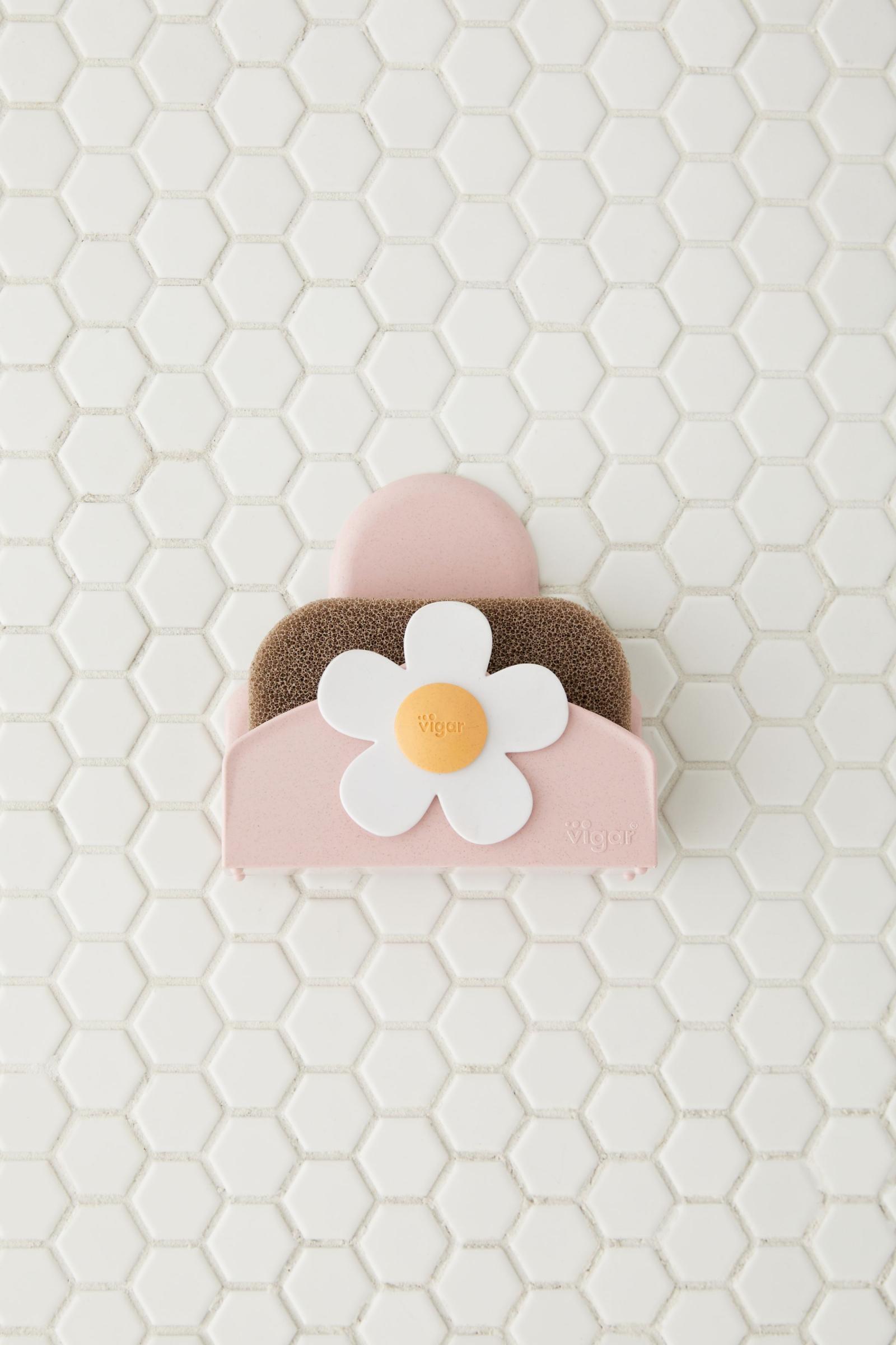 Daisy Sponge & Holder Set | Urban Outfitters Singapore - Clothing ...