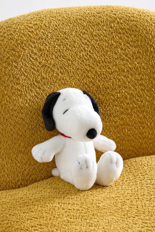Peanuts Snoopy Mini Plushie | Urban Outfitters Korea - Clothing, Music ...