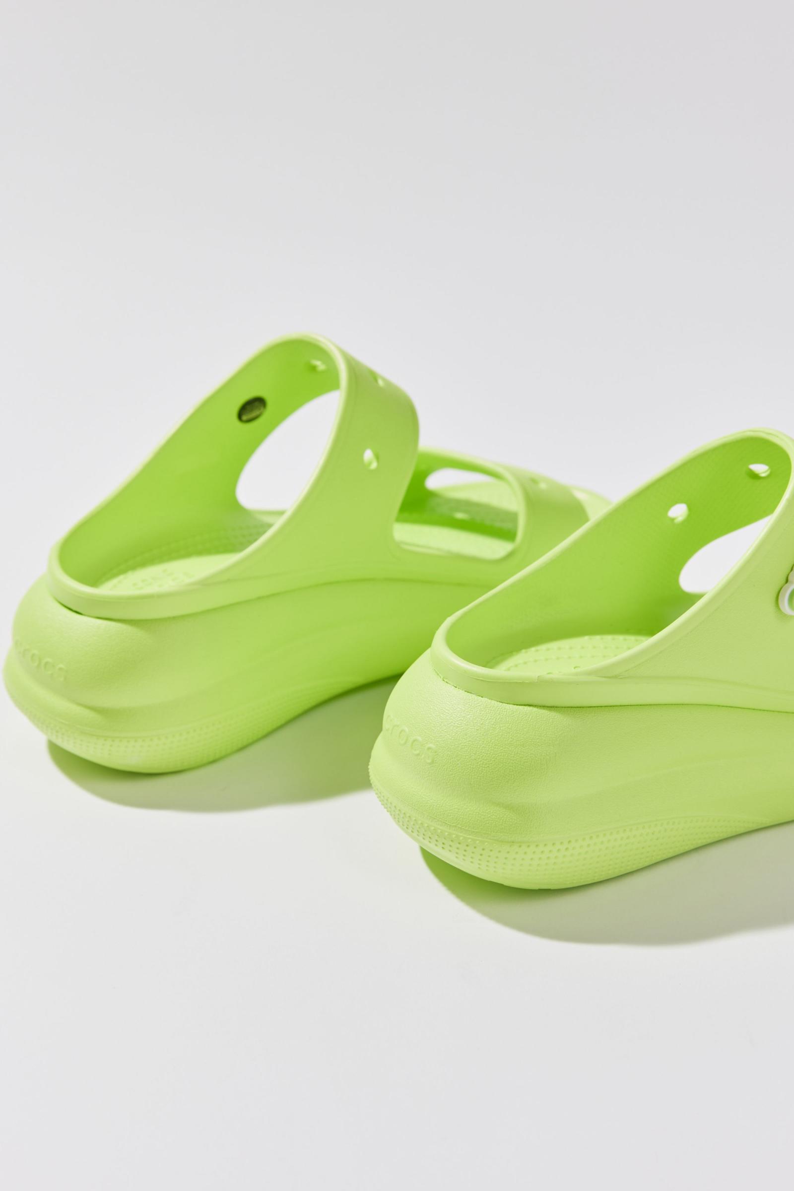 Crocs Classic Crush Sandal | Urban Outfitters Hong Kong - Clothing ...