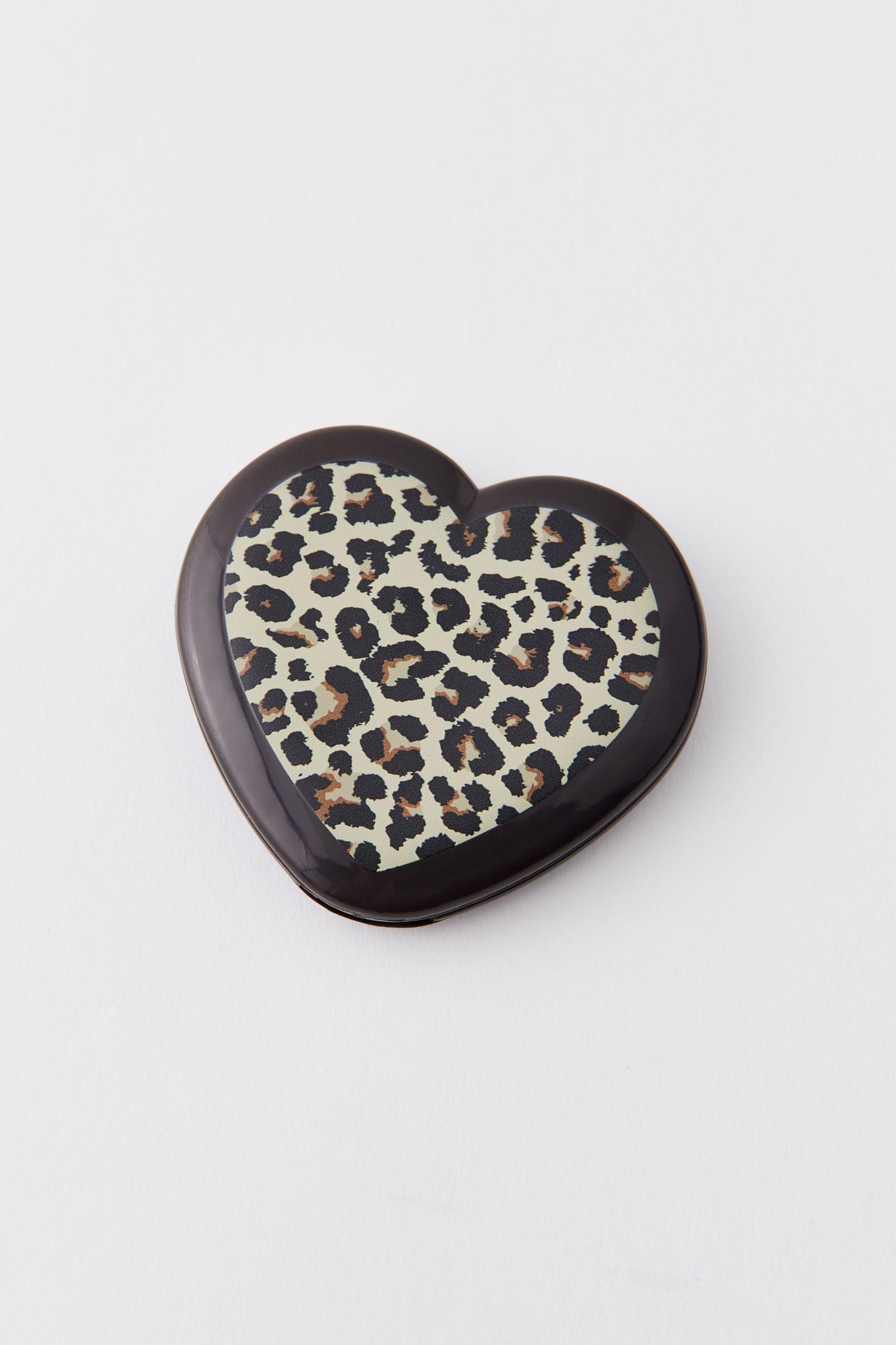 Leopard Heart Compact Mirror | Urban Outfitters Korea - Clothing, Music ...