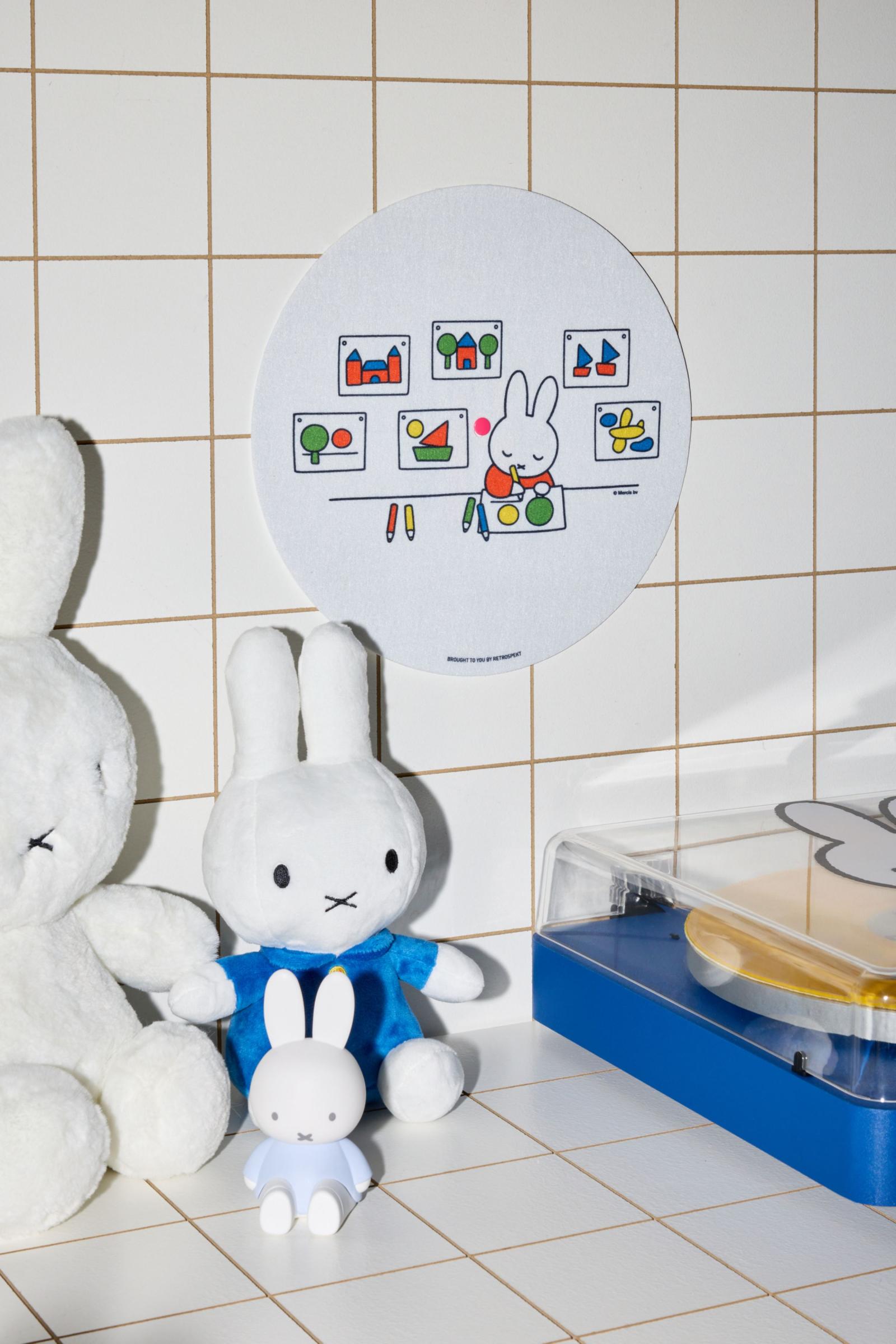 Miffy + Retrospekt Turntable Slipmat | Urban Outfitters Korea ...