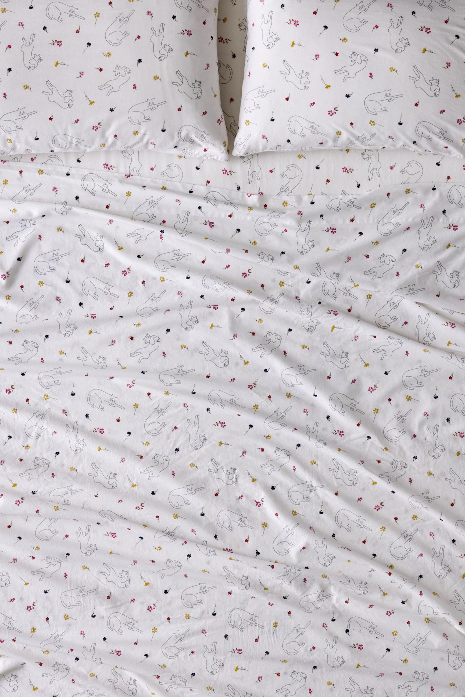 Sleepy Cats Core Sheet Set | Urban Outfitters Korea - Clothing, Music ...