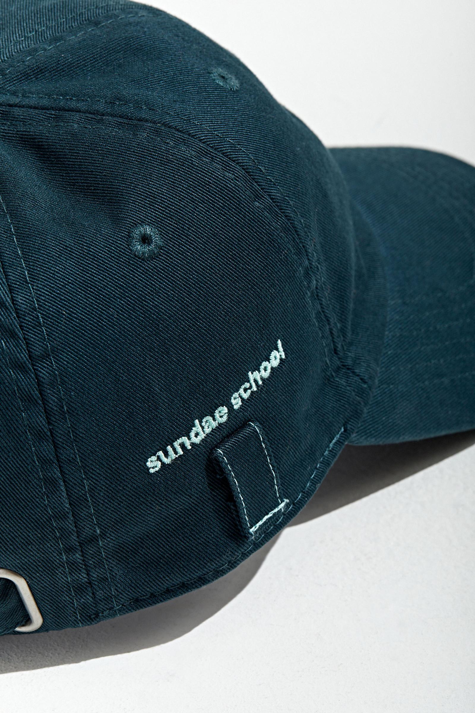 | 香港Urban Outfitters