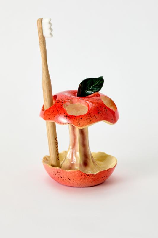 Trash Apple Toothbrush Holder | Urban Outfitters Japan - Clothing ...