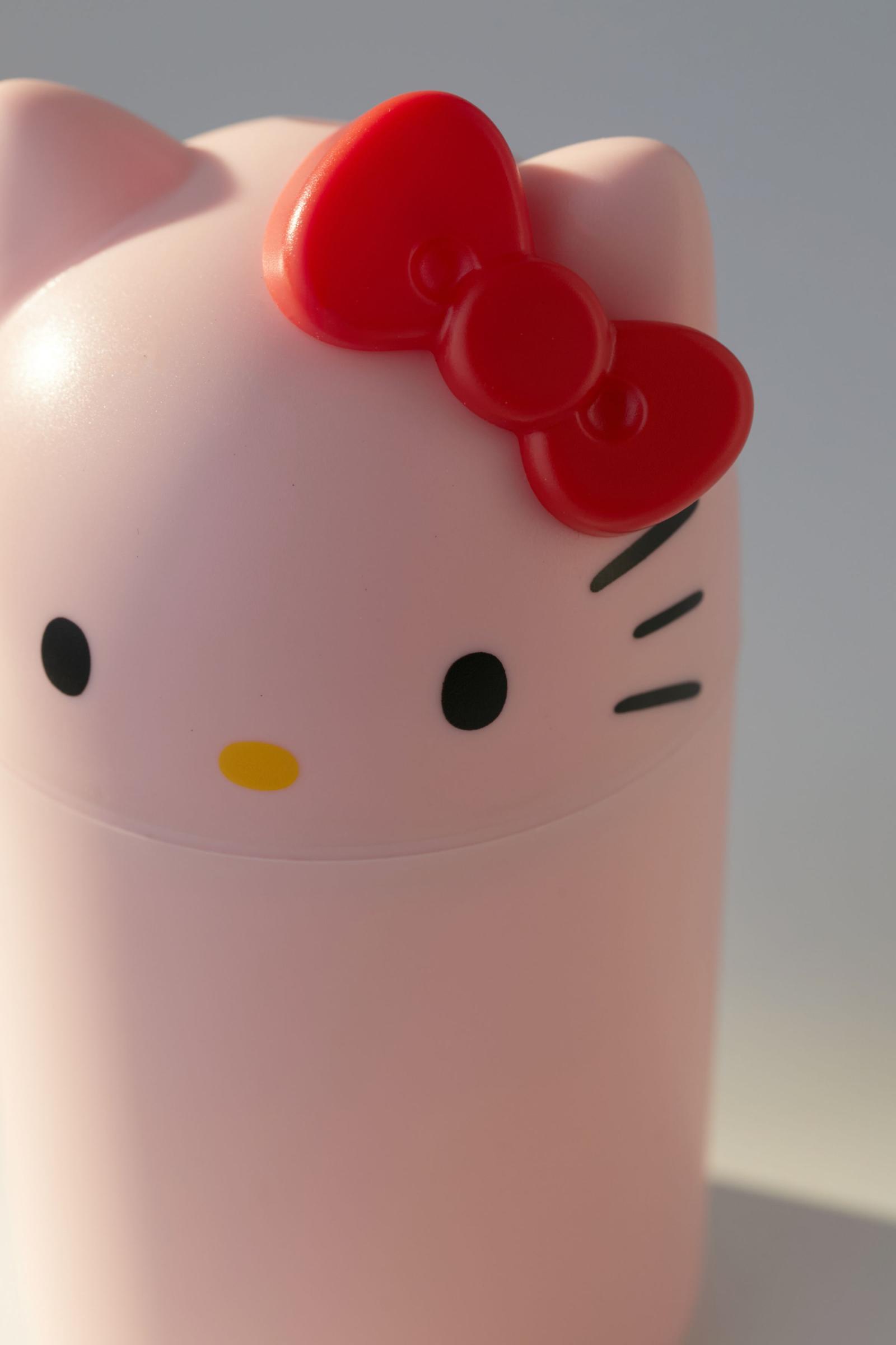 Hello Kitty Shaped Tabletop Humidifier | Urban Outfitters Korea ...