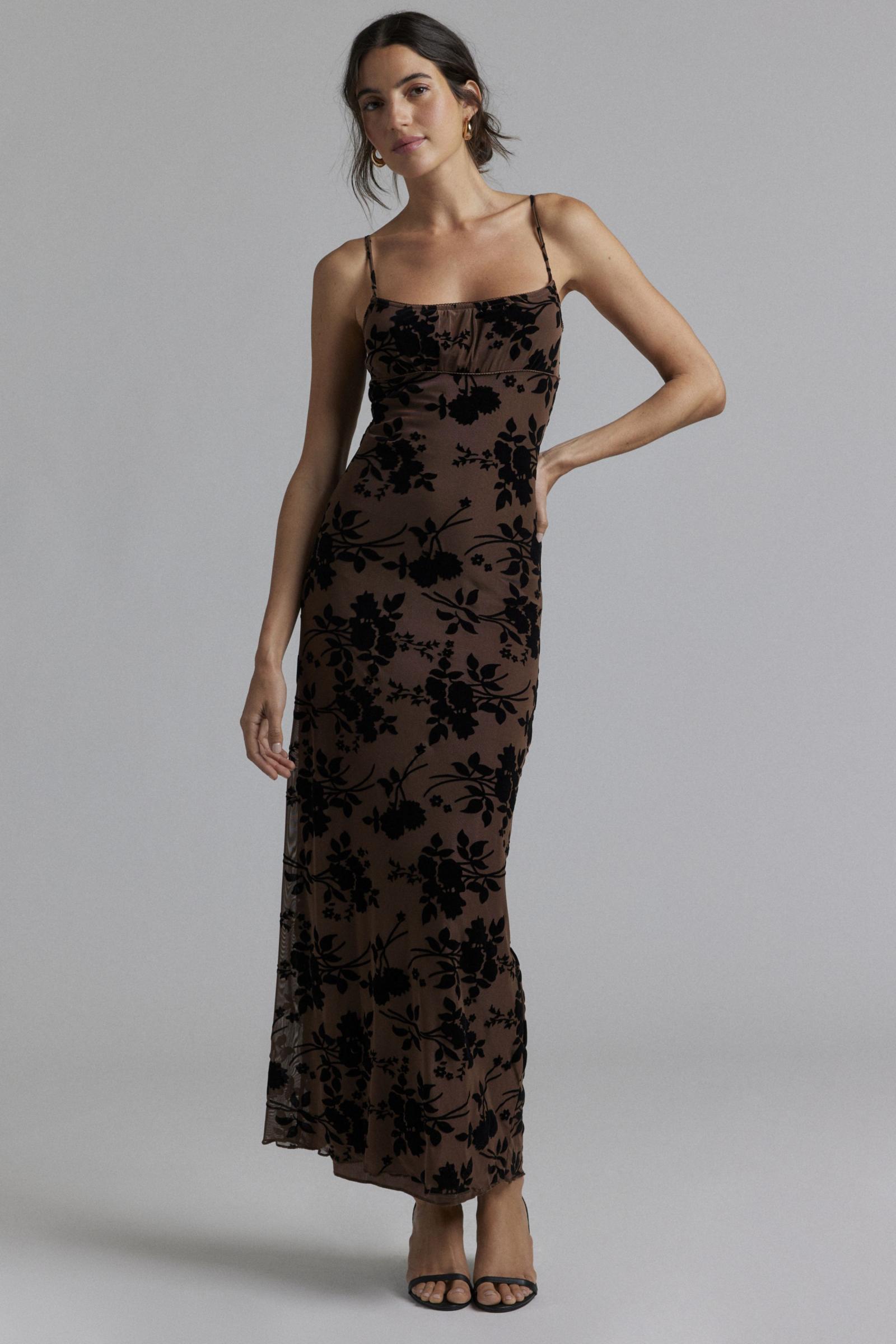 Motel Darish Velvet Floral Mesh Maxi Dress | Urban Outfitters Japan ...