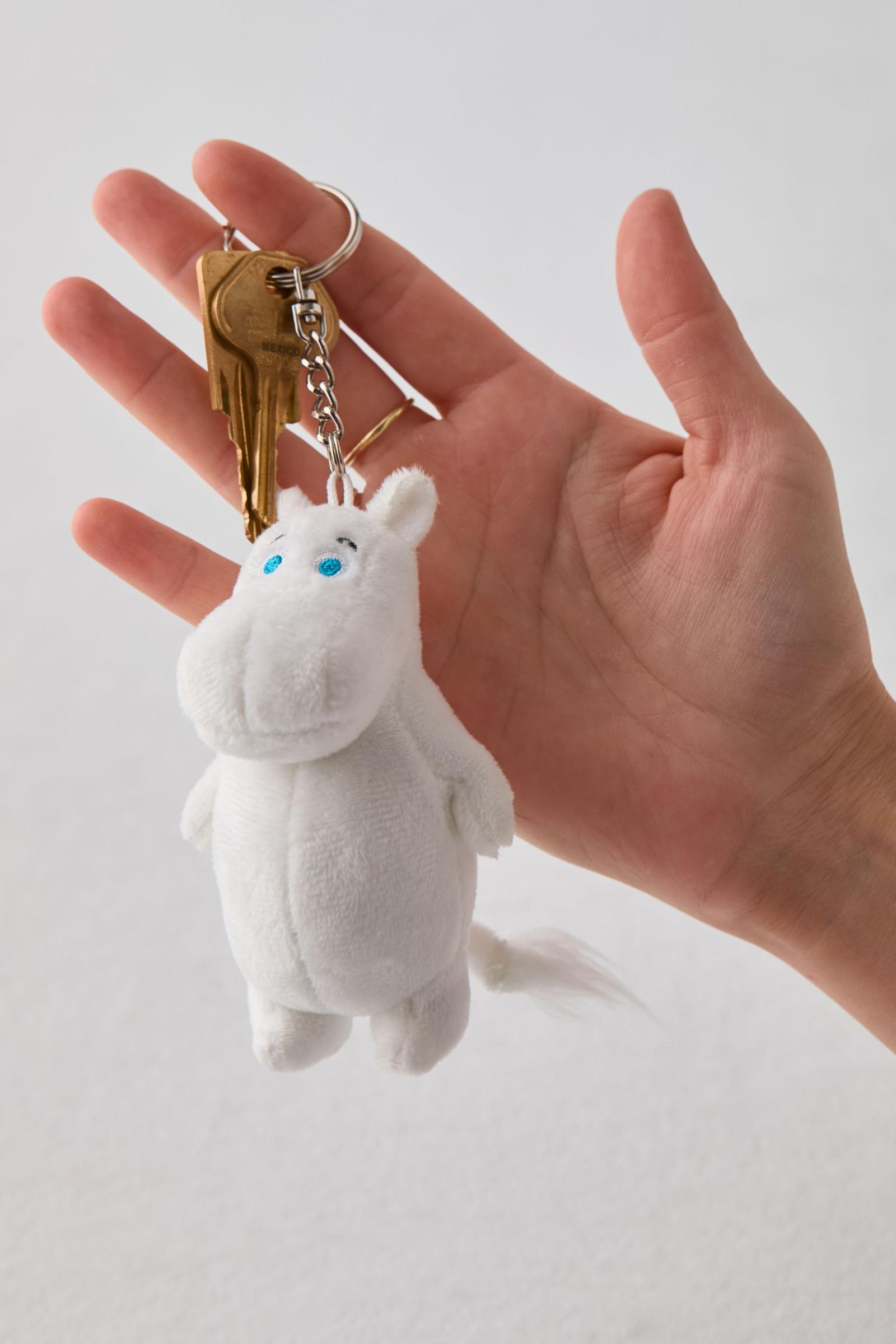 Moomin Moomintroll Plushie Keychain | Urban Outfitters Australia ...