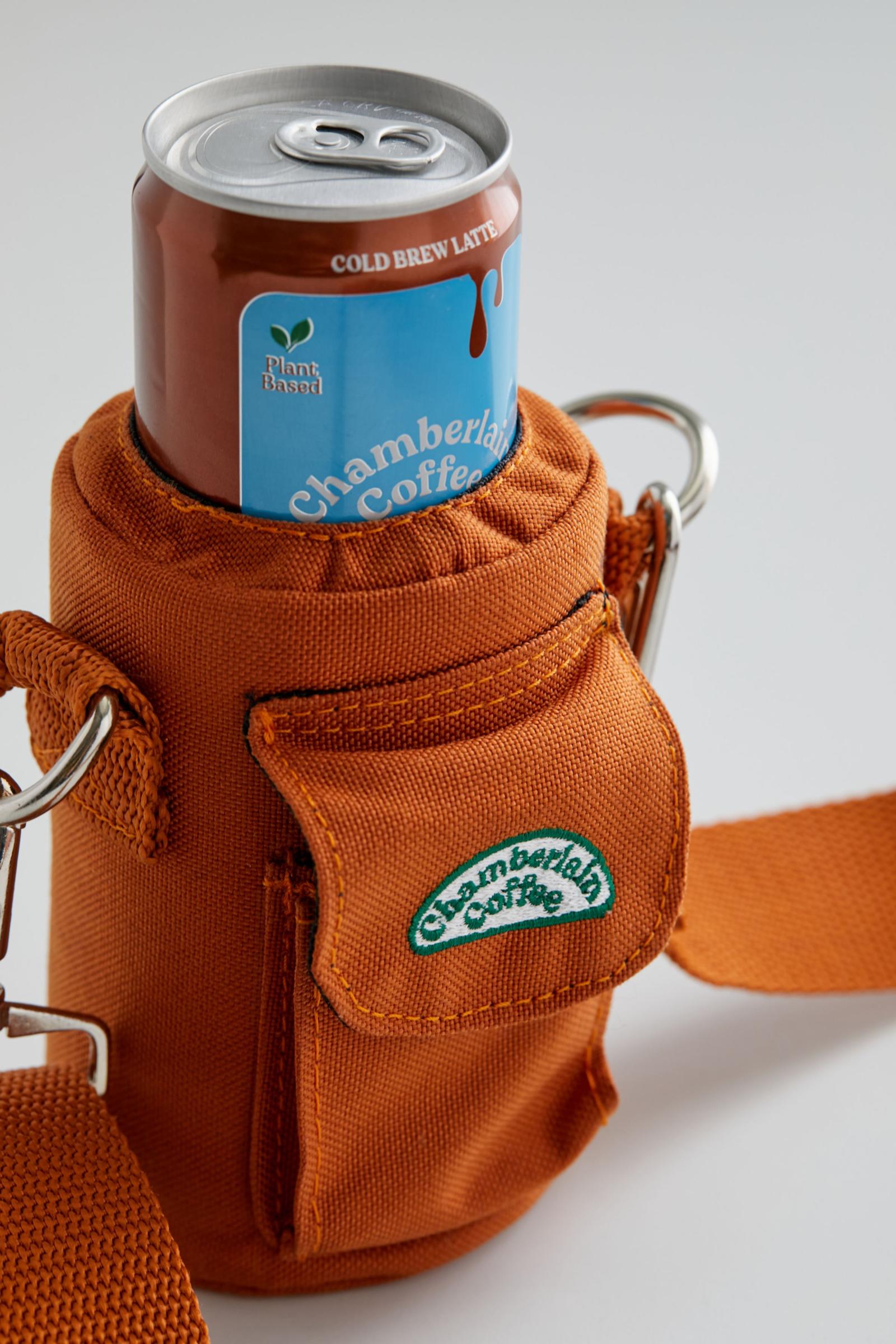 Chamberlain Coffee Crossbody Can Bag | Urban Outfitters Japan ...