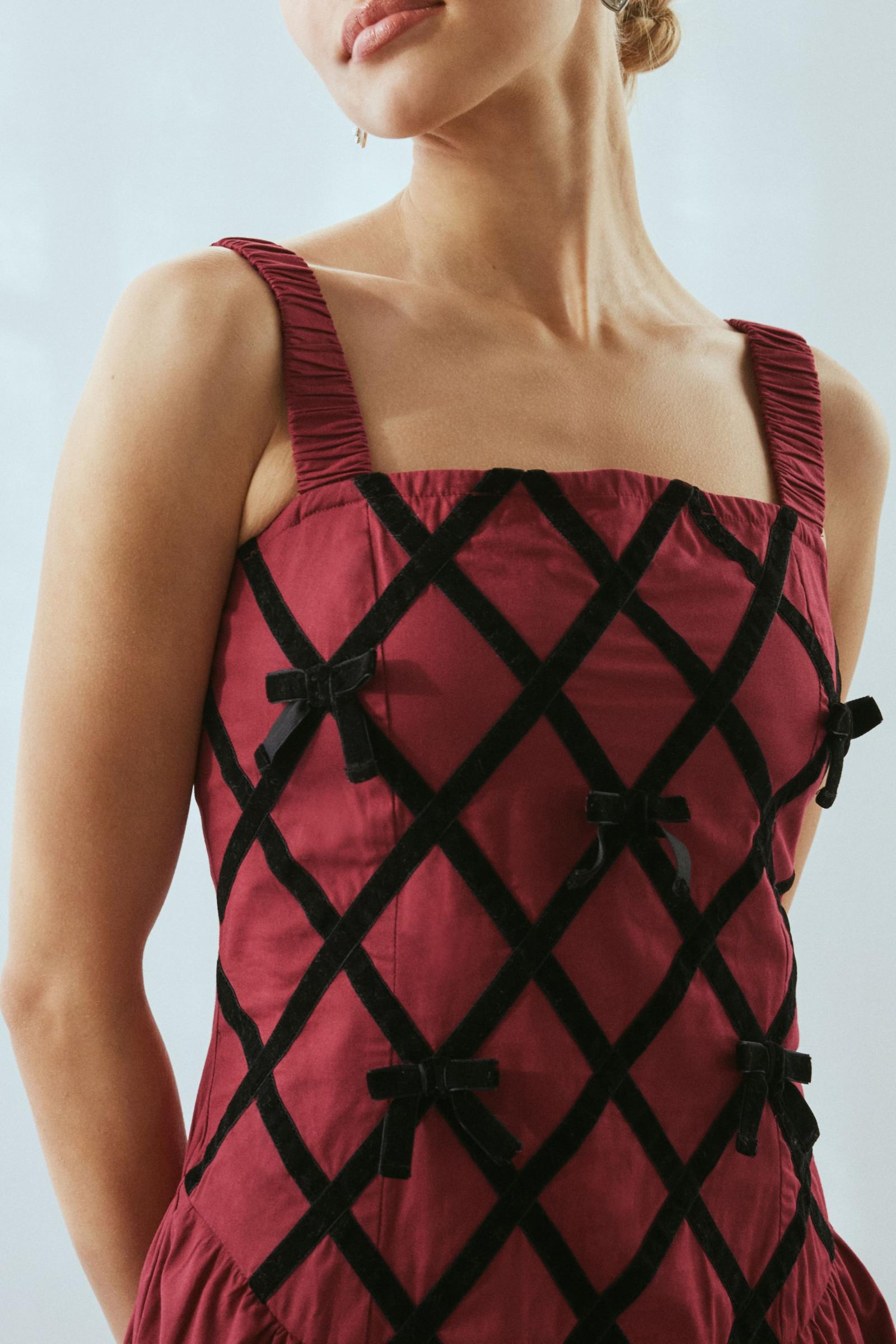 Neon Rose Isobella Velvet Bow Detail Drop Waist Midi Dress | Urban ...