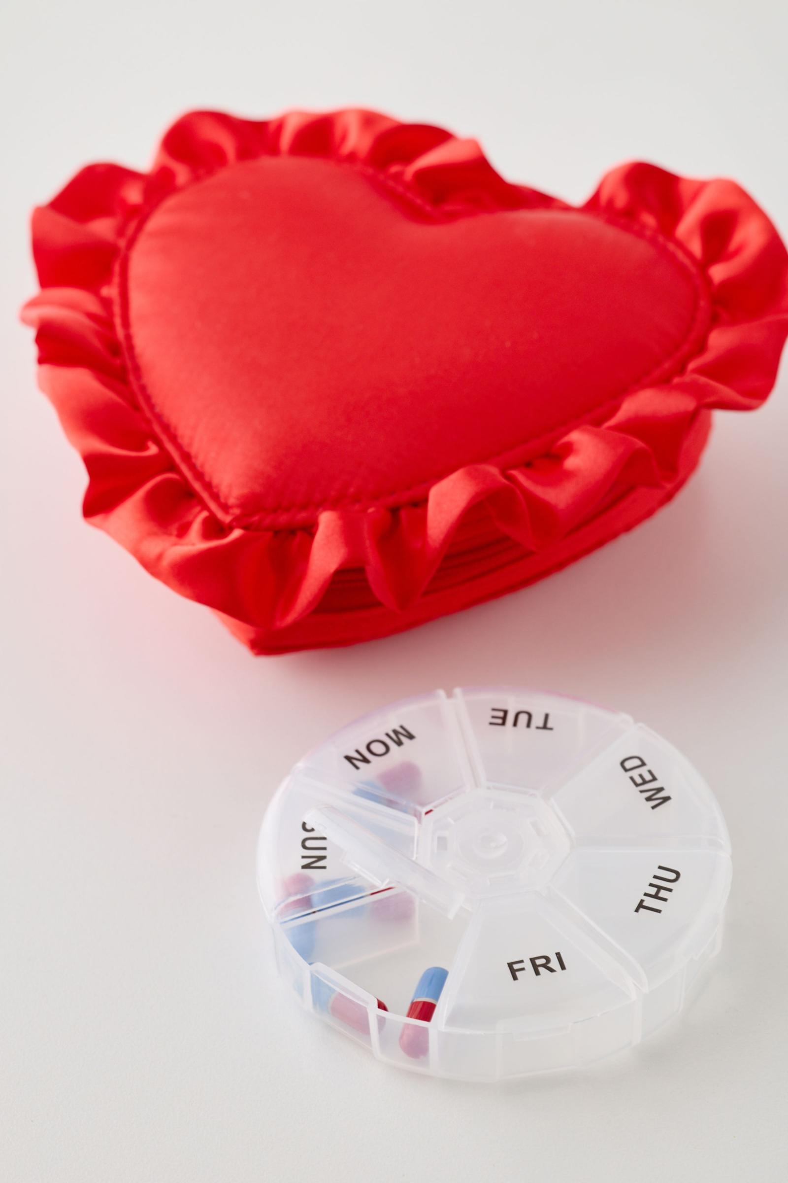 Ruffled Heart Shape Storage Case | Urban Outfitters Japan - Clothing ...