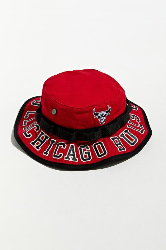 Mitchell & Ness Team Burst Chicago Bulls Boonie Bucket Hat | Urban ...