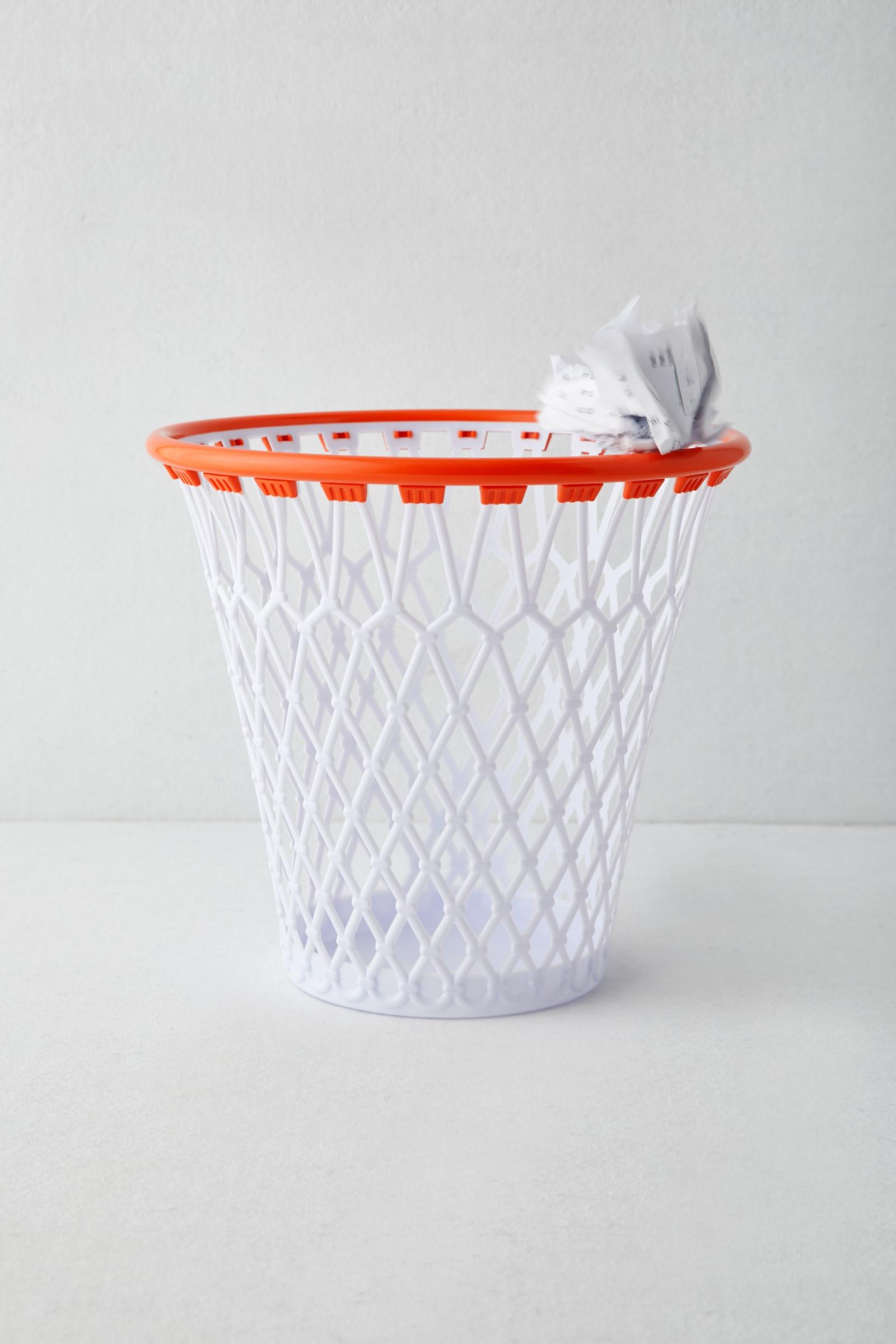 Basketball Hoop Waste Bin | Urban Outfitters Japan - Clothing, Music ...