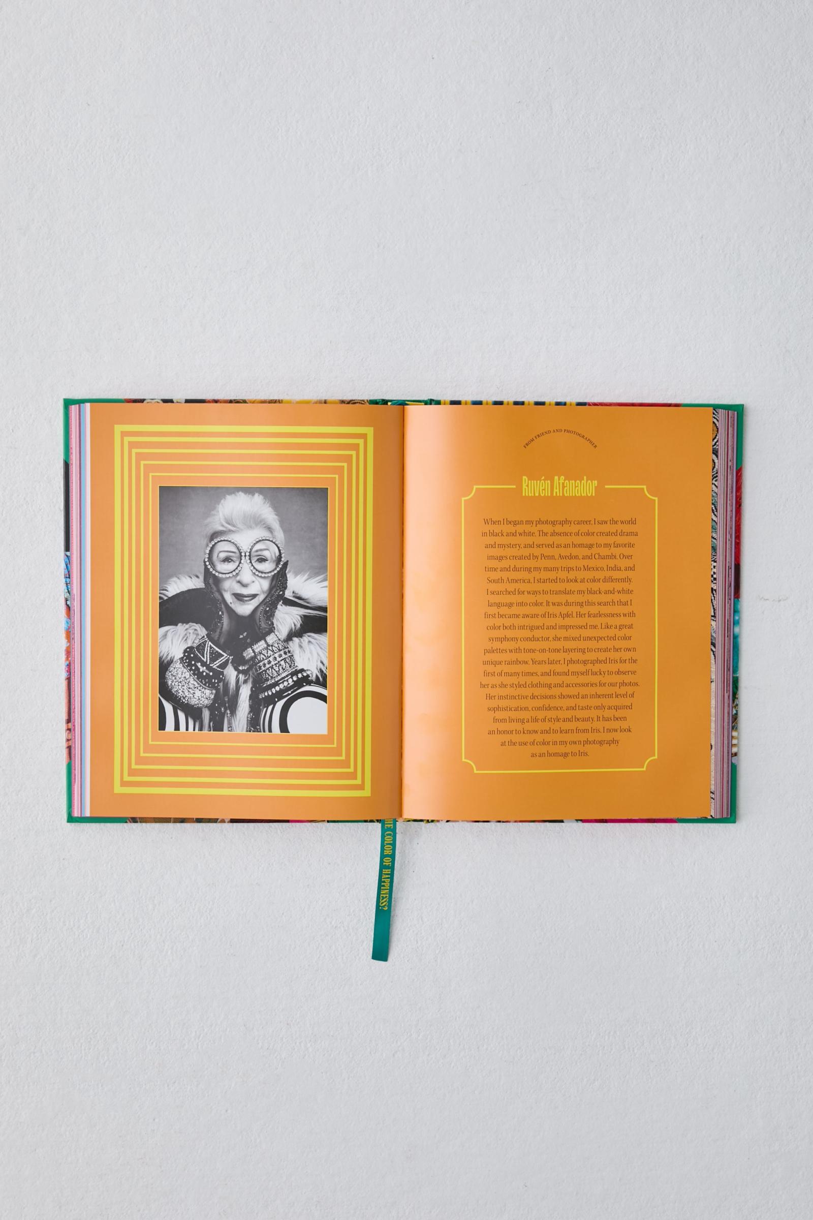 Iris Apfel: Colorful: A Treasure Trove Of Inspiration, Influences, And ...