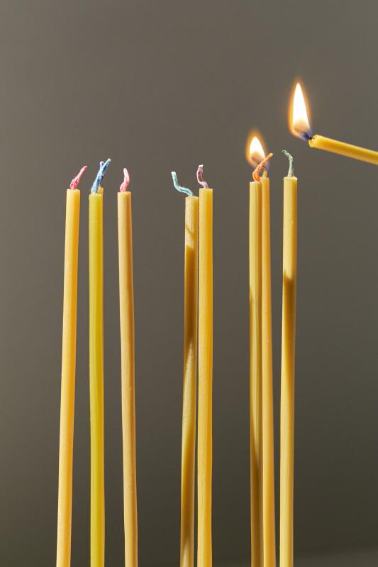 Slim Taper Candle - Set Of 10 | Urban Outfitters 日本